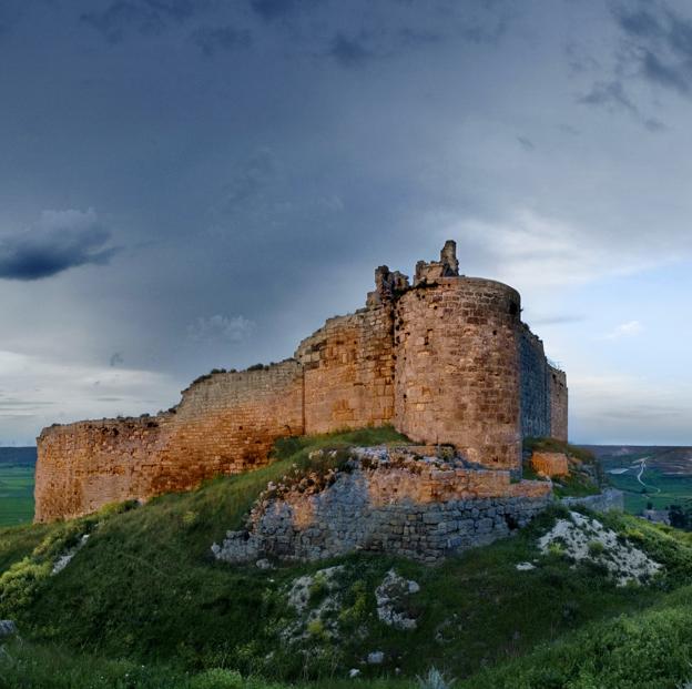 pueblos más bonitos de españa: Castrojeriz, un precioso pueblo medieval ...
