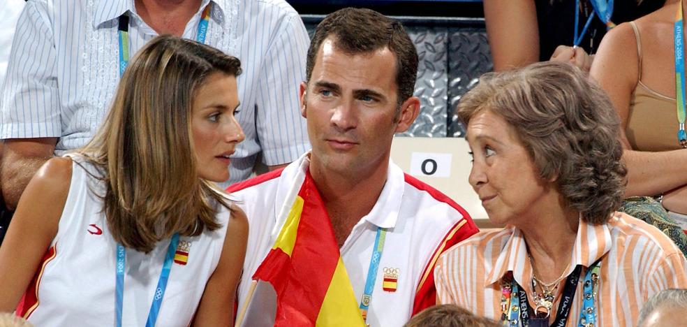 tensión entre reinas: Cómo comenzaron los desacuerdos entre la reina Letizia y doña Sofía | Mujerhoy