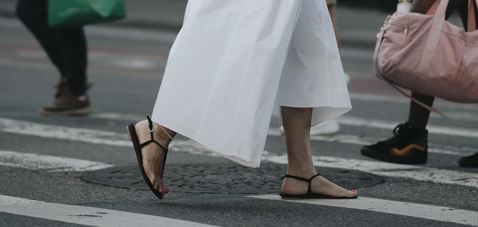 bonitas y baratas: Las sandalias planas de Primark más boitas y baratas ...