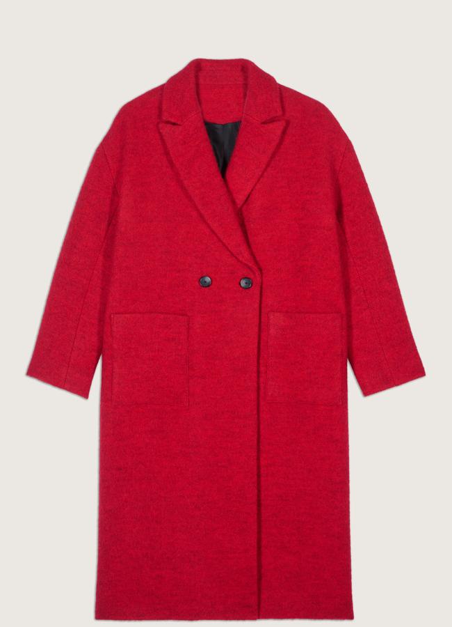 Básicos de color rojo que demuestran que es el tono de 2024 | Mujerhoy