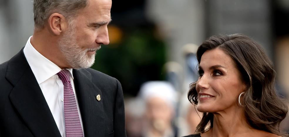¿Están enamorados de verdad Letizia y Felipe? Qué hacen en San Valentín | Mujerhoy