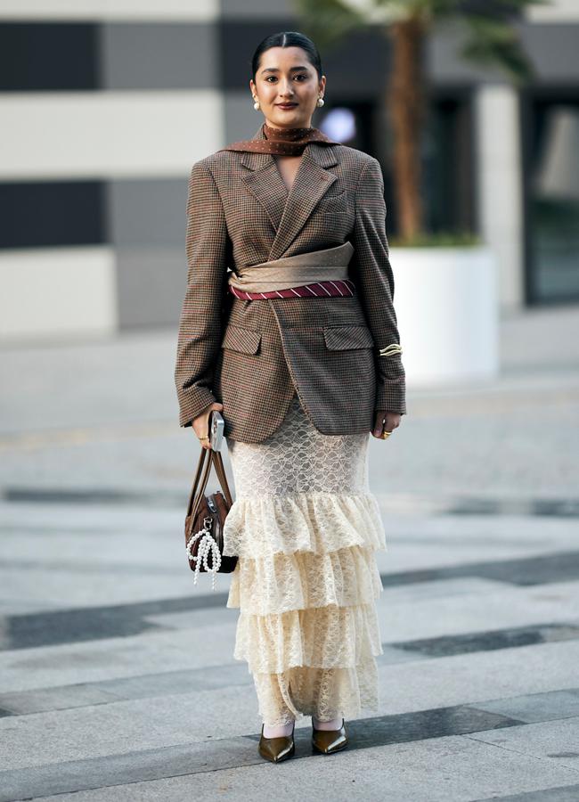 Qué es el opposite style, la tendencia que combina prendas opuestas con ...