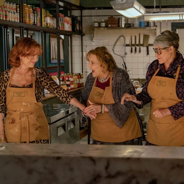 Nonnas, la nueva película de comedia de éxito en Netflix con Susan Sarandon sobre unas abuelas ...